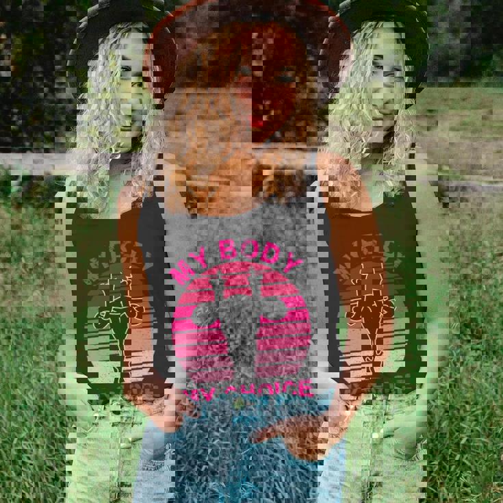 Vintage Retro My Body My Choice Middle Finger Uterus 1973 Tank Top | Mazezy