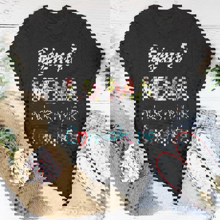 Mema Grandma Being A Mema Makes My Life Complete T-Shirt - Seseable